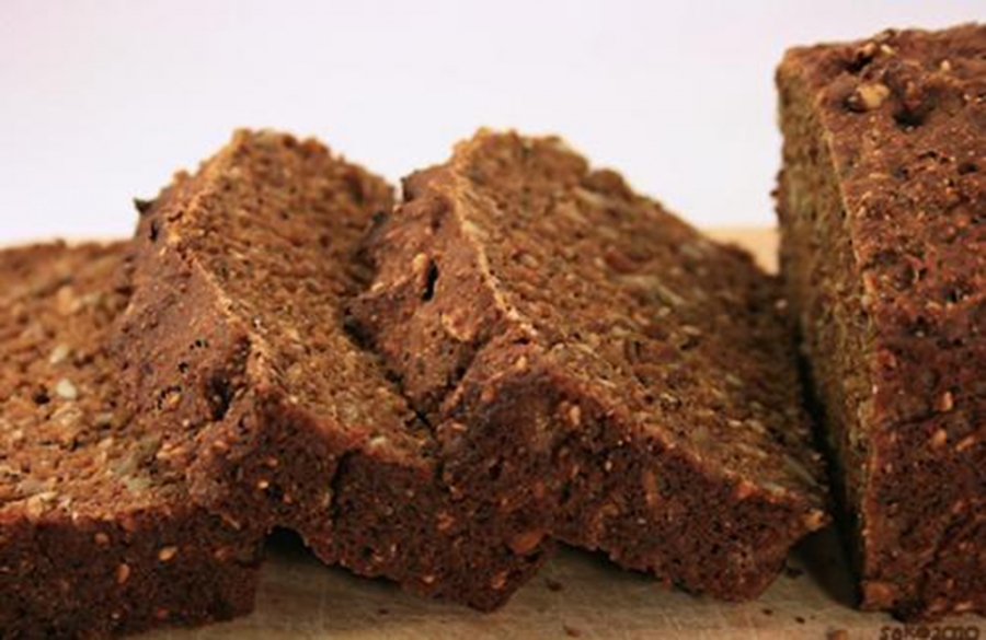 შეიცავს თუ არა შავი პური საღებავს | BPN.GE